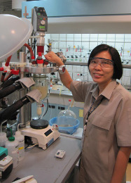 Syrris’ Versatile Atlas Batch Reactor System Makes Polymerization ...