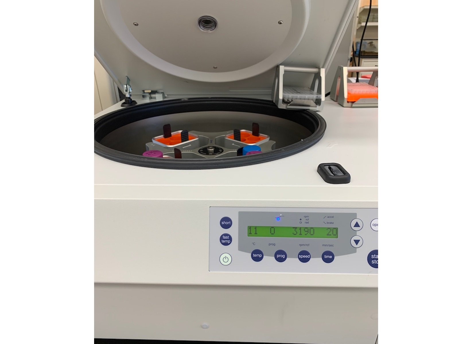 | Labcompare Product Review. Flexible and Moderate Capacity with ...