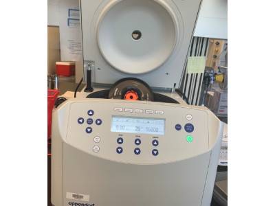 Eppendorf Microcentrifuge Model 5430 and 5430 R from Eppendorf North America | Labcompare.com