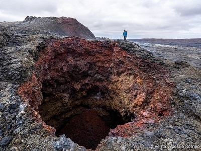 Desktop SEM Analyzes Volcanic Samples in the Field in Real-time ...