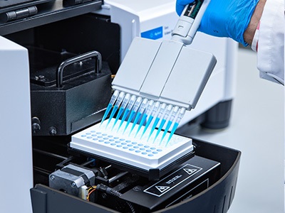 Cary Eclipse Fluorescence Spectrophotometer from Agilent Technologies ...