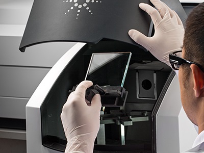 Cary 7000 Universal Measurement Spectrophotometer (UMS) from Agilent ...