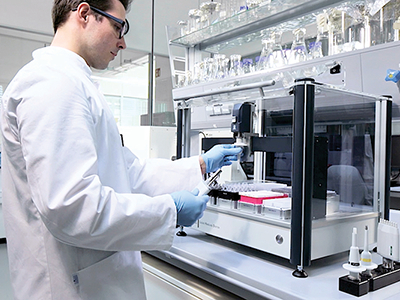 BRAND® Liquid Handling Station Pipetting Robot from BrandTech ...