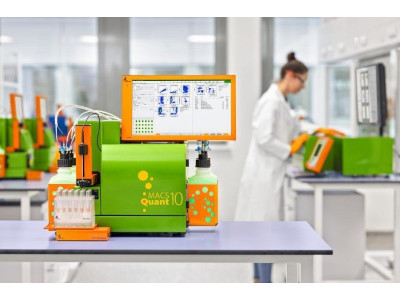 MACSQuant® Analyzer 10 Flow Cytometer from Miltenyi Biotec | Labcompare.com